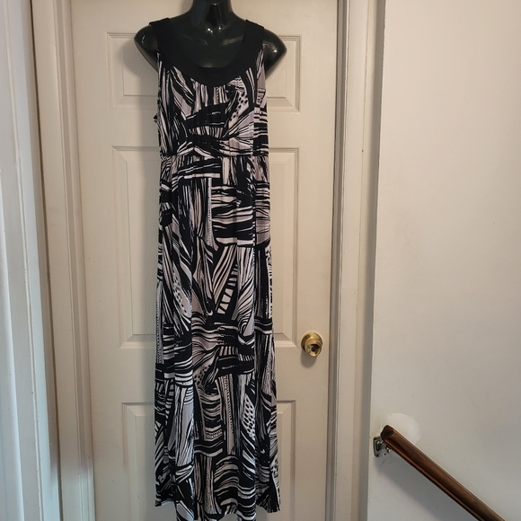 Susan Lawrence | Dresses | Susan Lawrence Maxi Dress Black White And ...